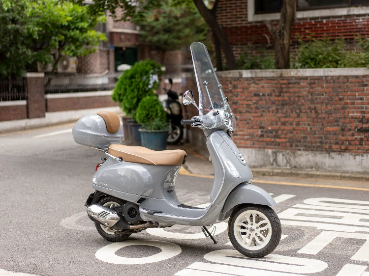 2025년 3월구입 베스파 LX125 스쿠터 20키로미만 주행 | 스포츠/레저 | 당근 중고거래