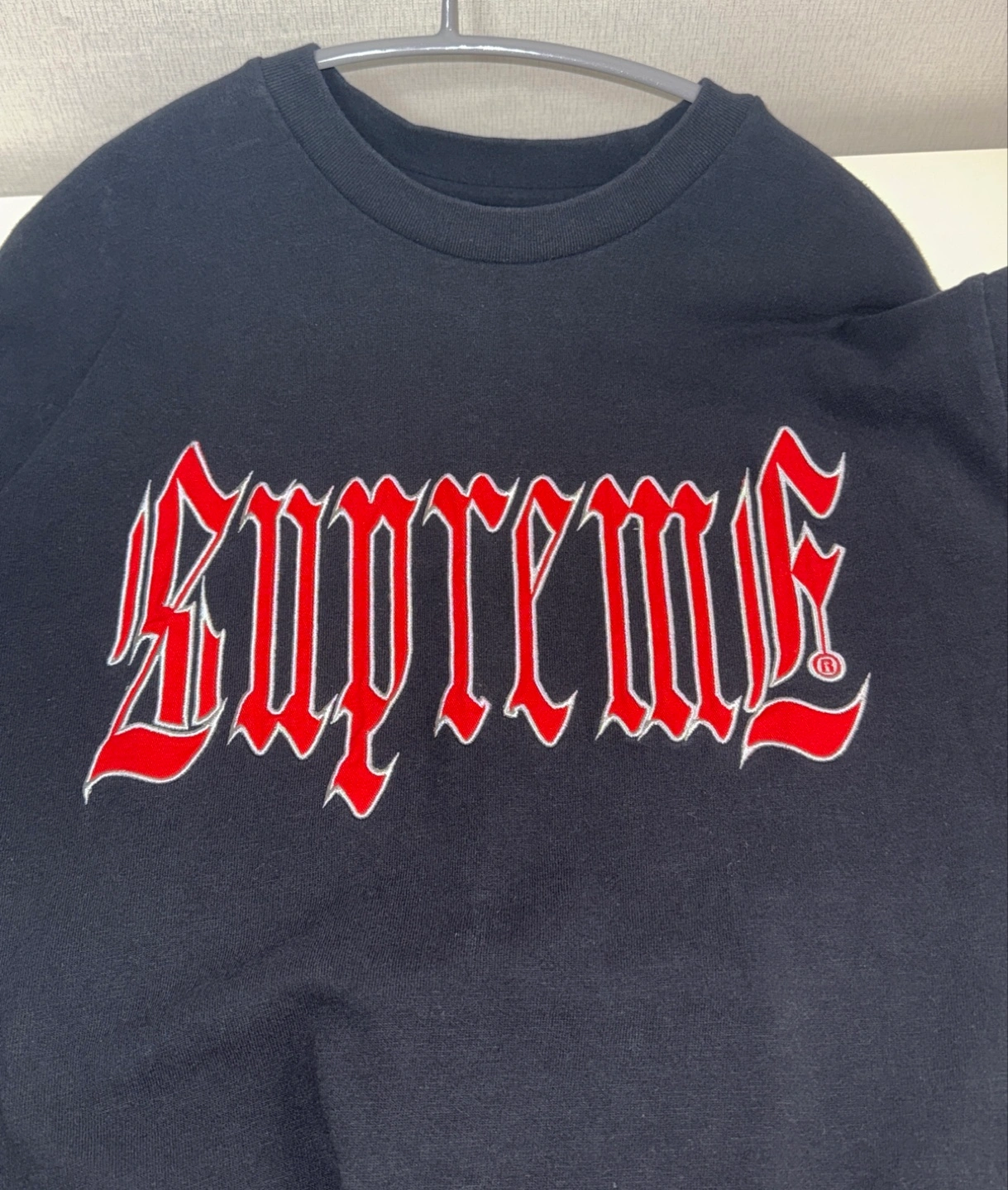 슈프림 반팔 티셔츠 (Supreme Old English S/S Top Black - 24SS) | 남성패션/잡화 | 당근 중고거래