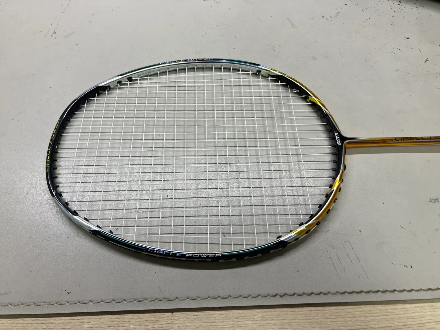 (가격토막)쏘텍스 circle power d-500 상급 배드민턴 라켓 판매합니다. | 스포츠/레저 | 당근 중고거래
