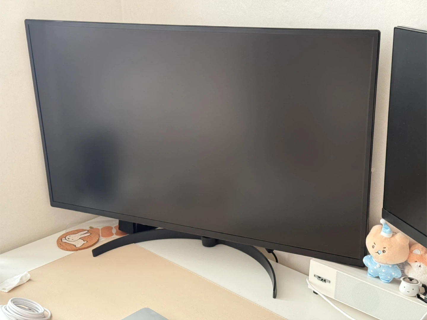 한성컴퓨터 ULTRON 32인치 QHD 모니터 | 디지털기기 | 당근 중고거래