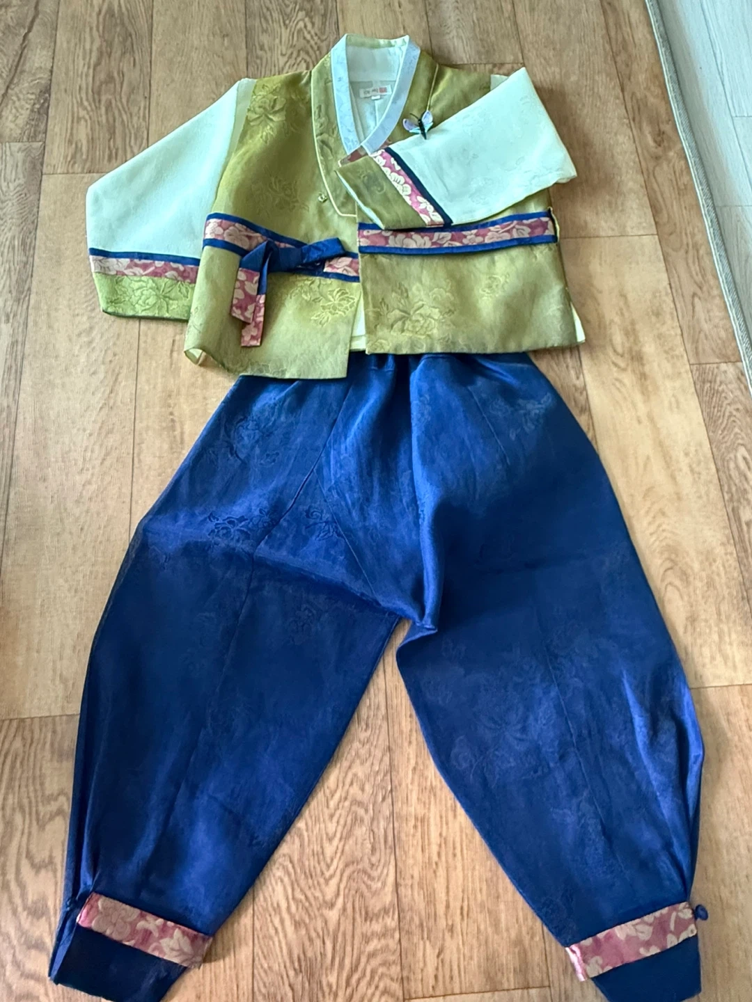 남아 한복 팔아요 (아씨 6호) 키 120센치 맞아요 | 유아동 | 당근 중고거래