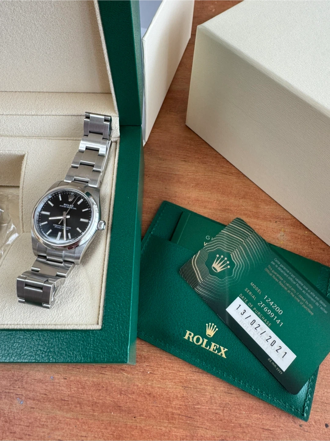 롤렉스 오이스터 퍼페추얼 34mm 124200 블랙 | 여성잡화 | 당근 중고거래