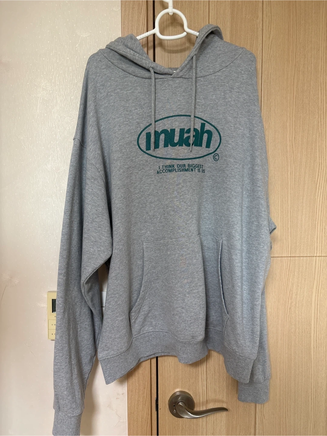 MUAH 무아 회색 후드티 | 여성의류 | 당근 중고거래