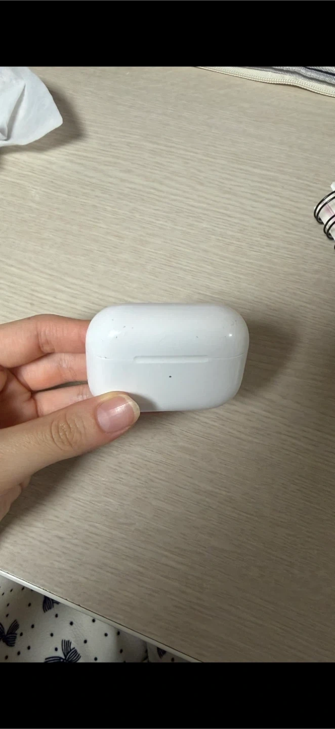 에어팟 프로 2세대 본품, 오른쪽 팝니다 | 디지털기기 | 당근 중고거래