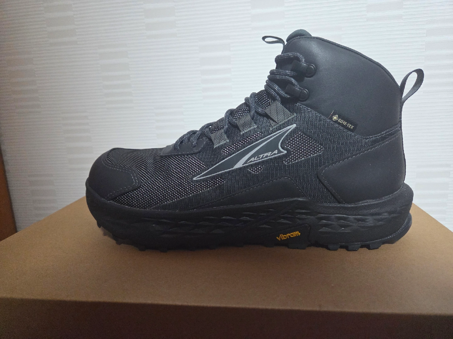 알트라 팀프 하이커 gtx 270 새상품 팝니다 | 스포츠/레저 | 당근 중고거래