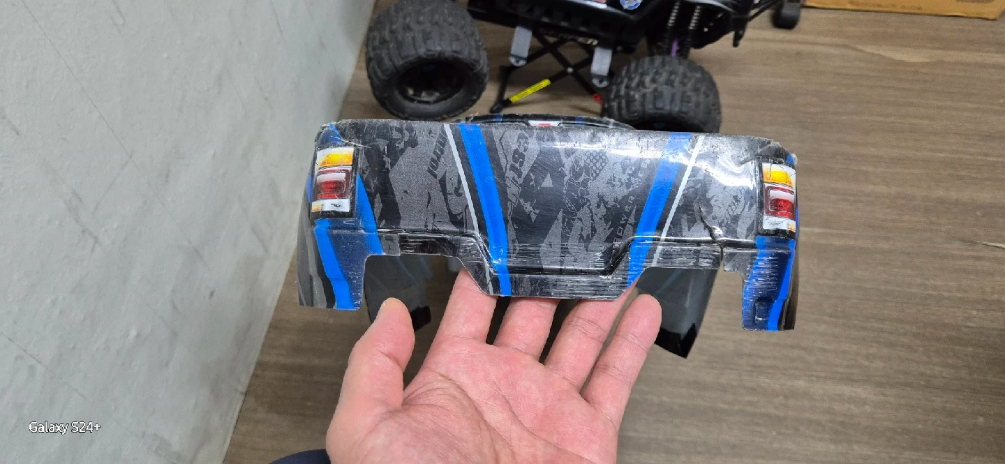 Traxxas X-Maxx RC카 바디 | 취미/게임/음반 | 당근 중고거래