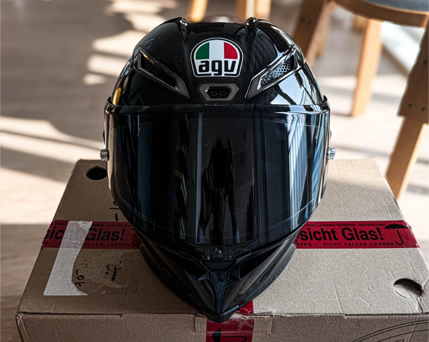 AGV PISTA GP RR 글로시 카본 유로핏 M (1회 착용) | 스포츠/레저 | 당근 중고거래