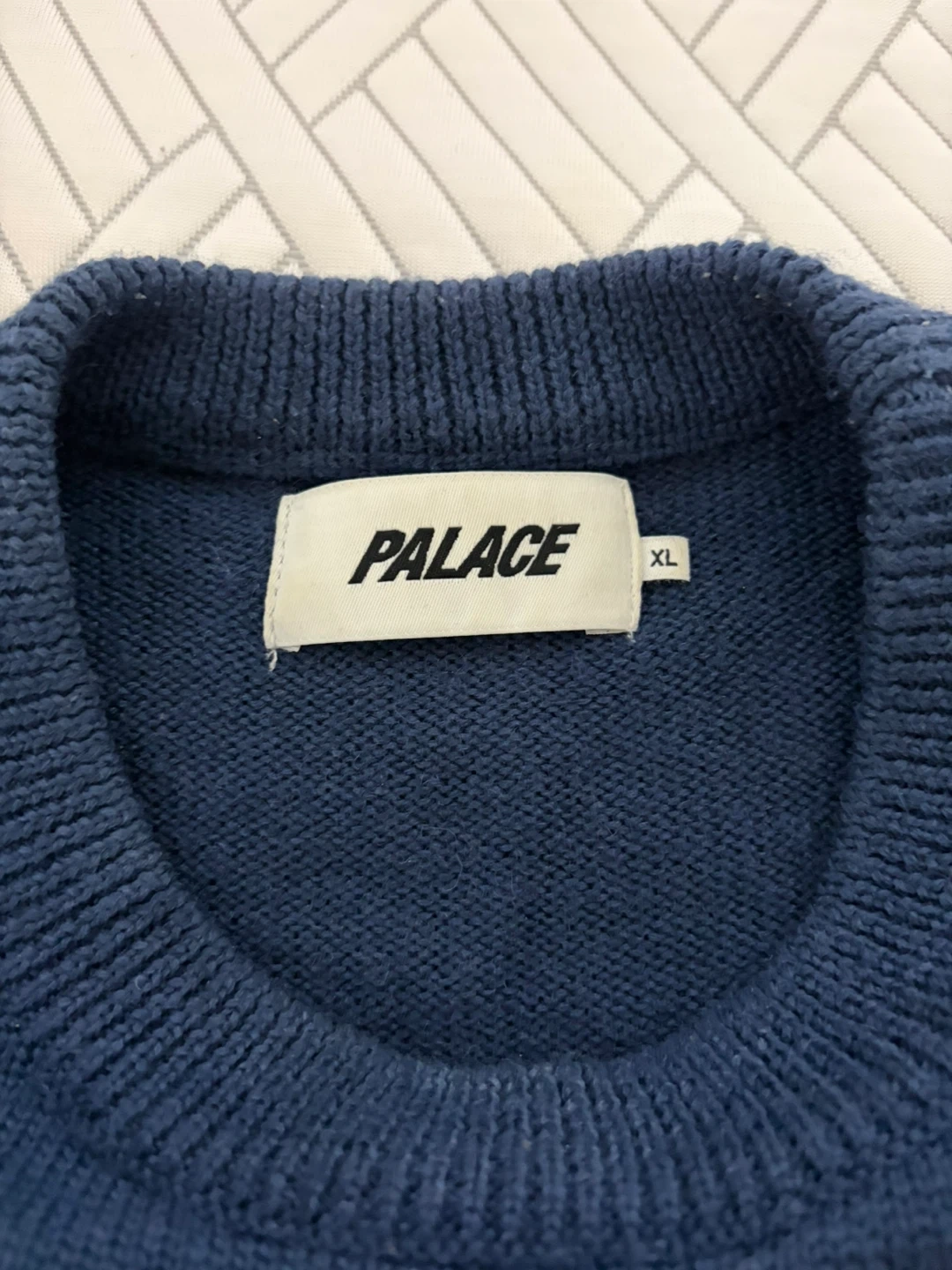 팔라스 16fw 로고 니트 XL 네이비 | 남성패션/잡화 | 당근 중고거래