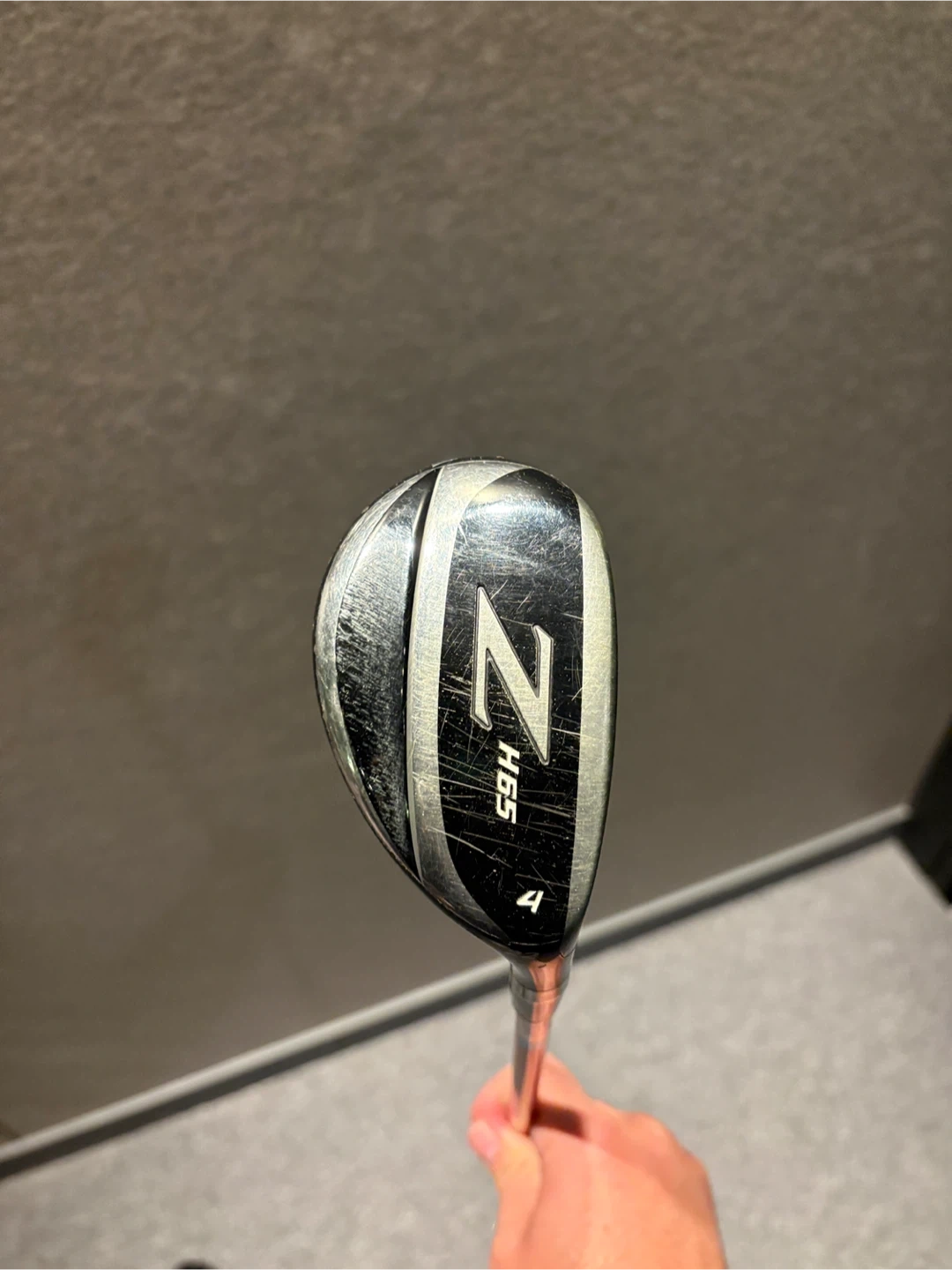 스릭슨 ZH65 4번 유틸리티 | 스포츠/레저 | 당근 중고거래