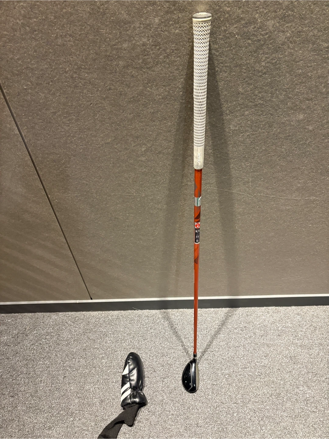 스릭슨 ZH65 4번 유틸리티 | 스포츠/레저 | 당근 중고거래