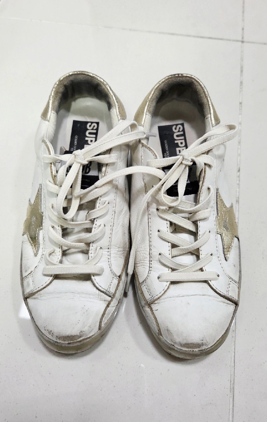 골든구스 슈퍼스타 흰/금 스니커즈 37(240) | 남성패션/잡화 | 당근 중고거래