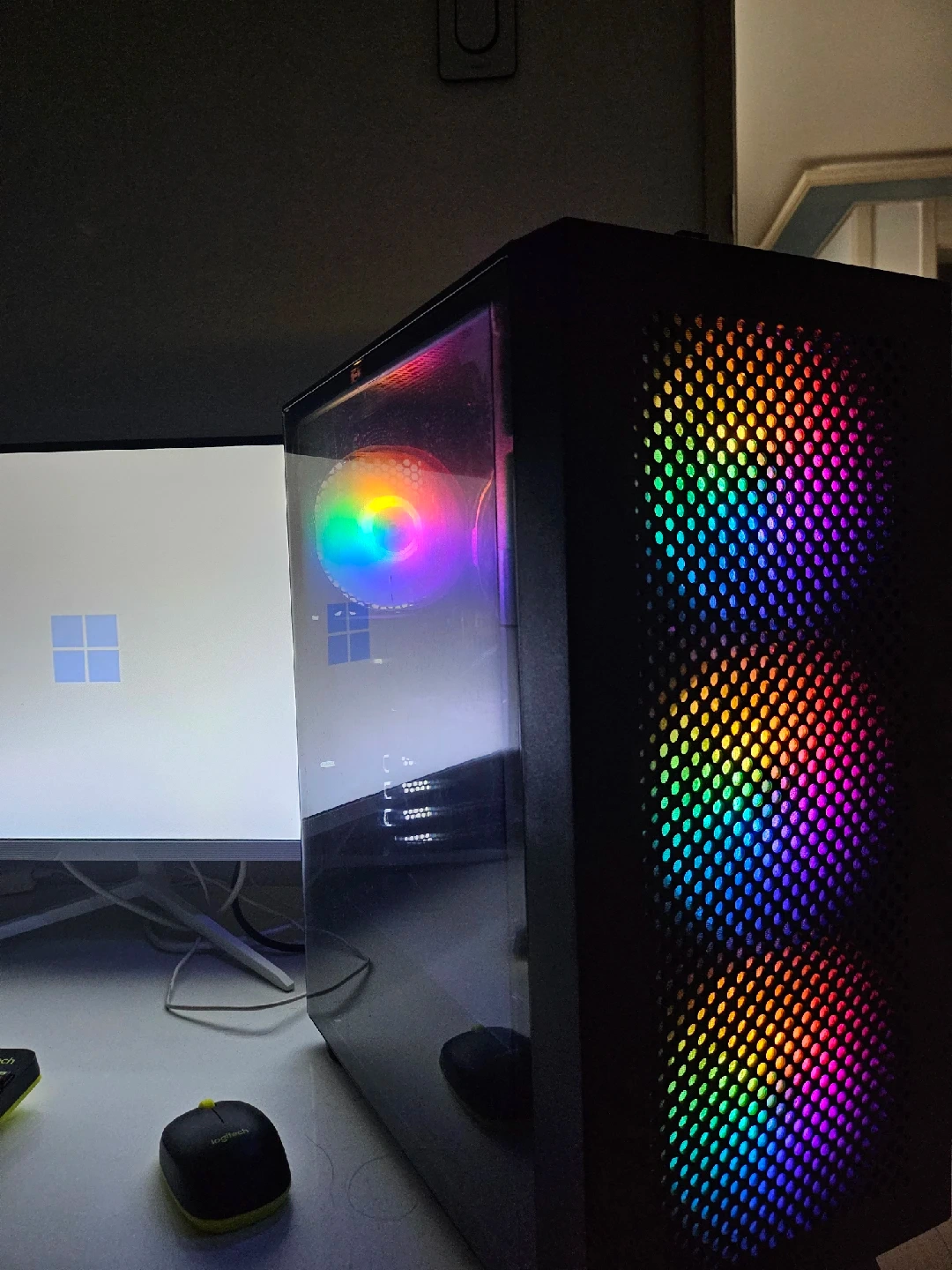 고사양게이밍컴퓨터 데스크탑PC 라이젠5600 AS1년남음 | 디지털기기 | 당근 중고거래