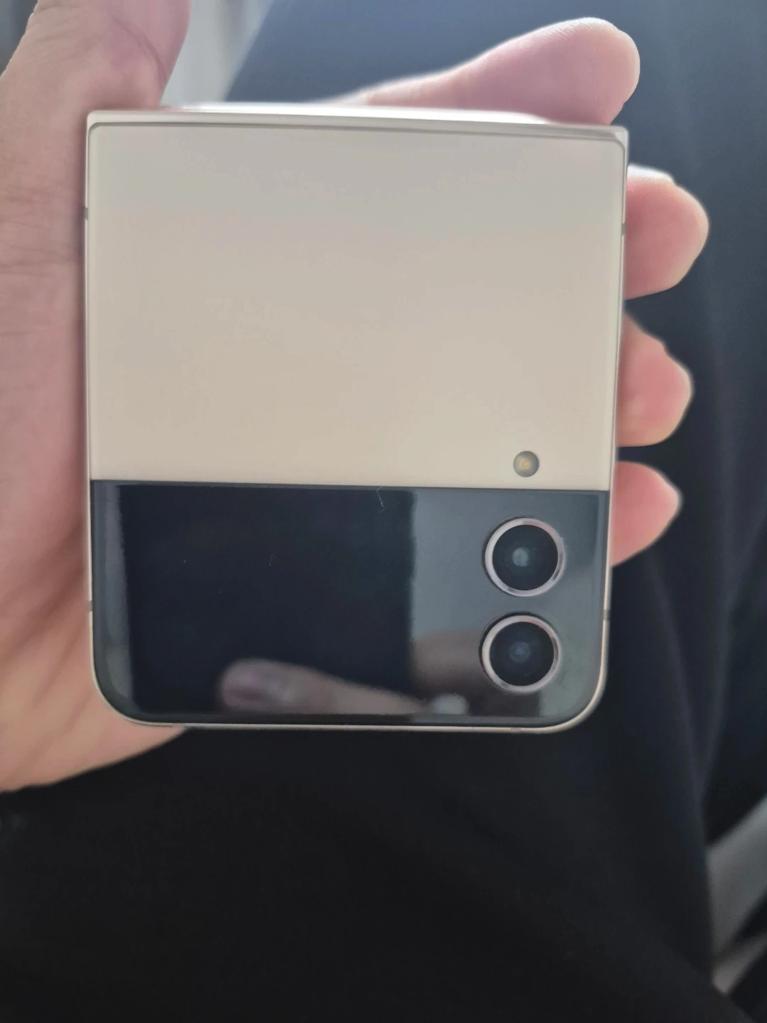 갤럭시 Z 플립4 크림색(고장폰, 부품용) | 디지털기기 | 당근 중고거래