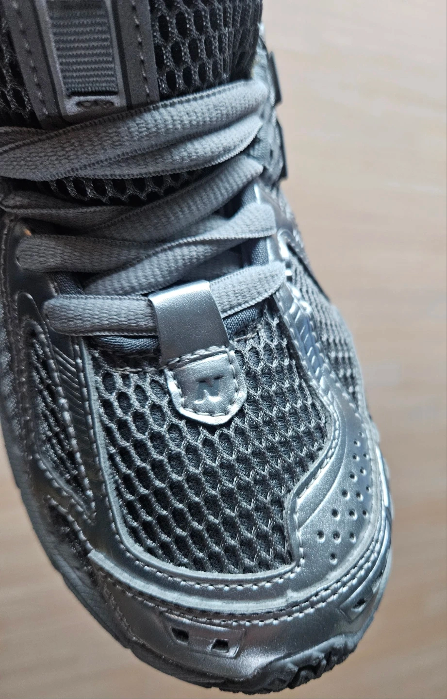 뉴발란스 M1906REH 남여공용 각1 실버그레이 245mm / 검정 260mm | 여성잡화 | 당근 중고거래