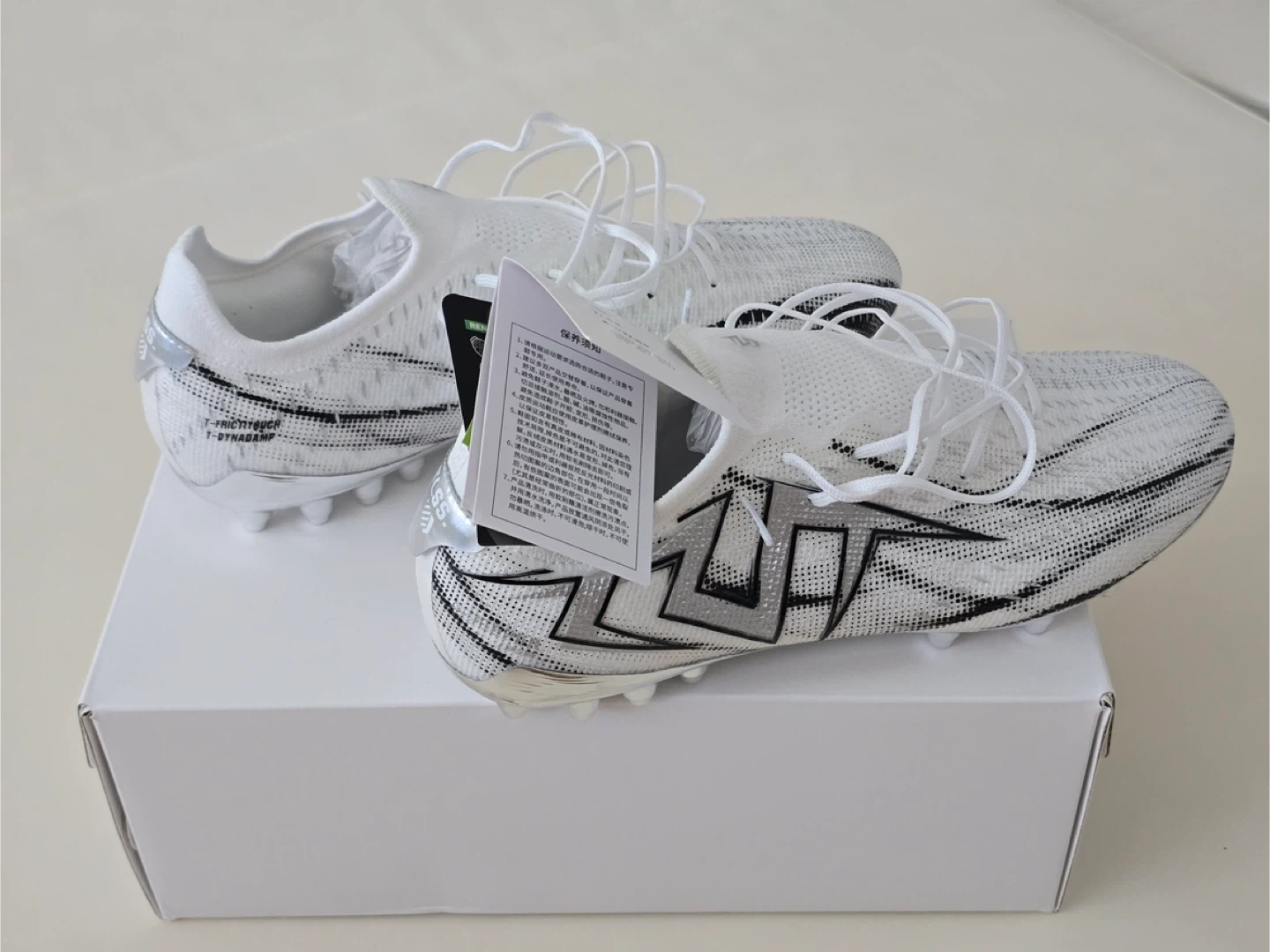 TLSS 스위퍼 MG 축구화 새상품 | 스포츠/레저 | 당근 중고거래