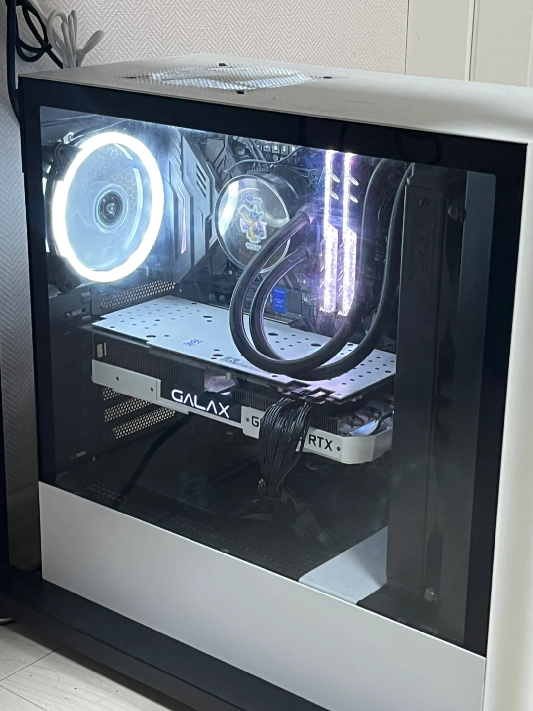 게이밍 컴퓨터 본체 화이트 | 디지털기기 | 당근 중고거래