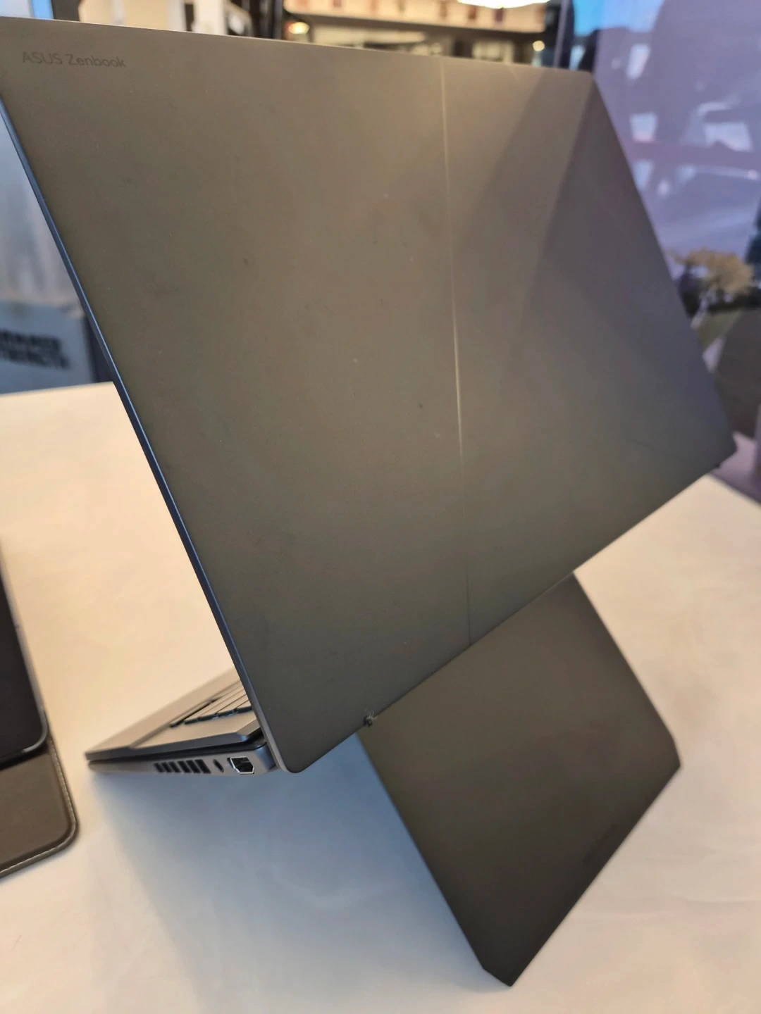 ASUS Zenbook Duo UX8406M 펜 포함(듀얼모니터 노트북) | 디지털기기 | 당근 중고거래