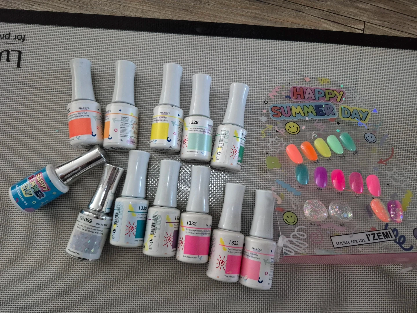 아이즈미 젤네일 해피썸머데이 컬렉션 | 뷰티/미용 | 당근 중고거래