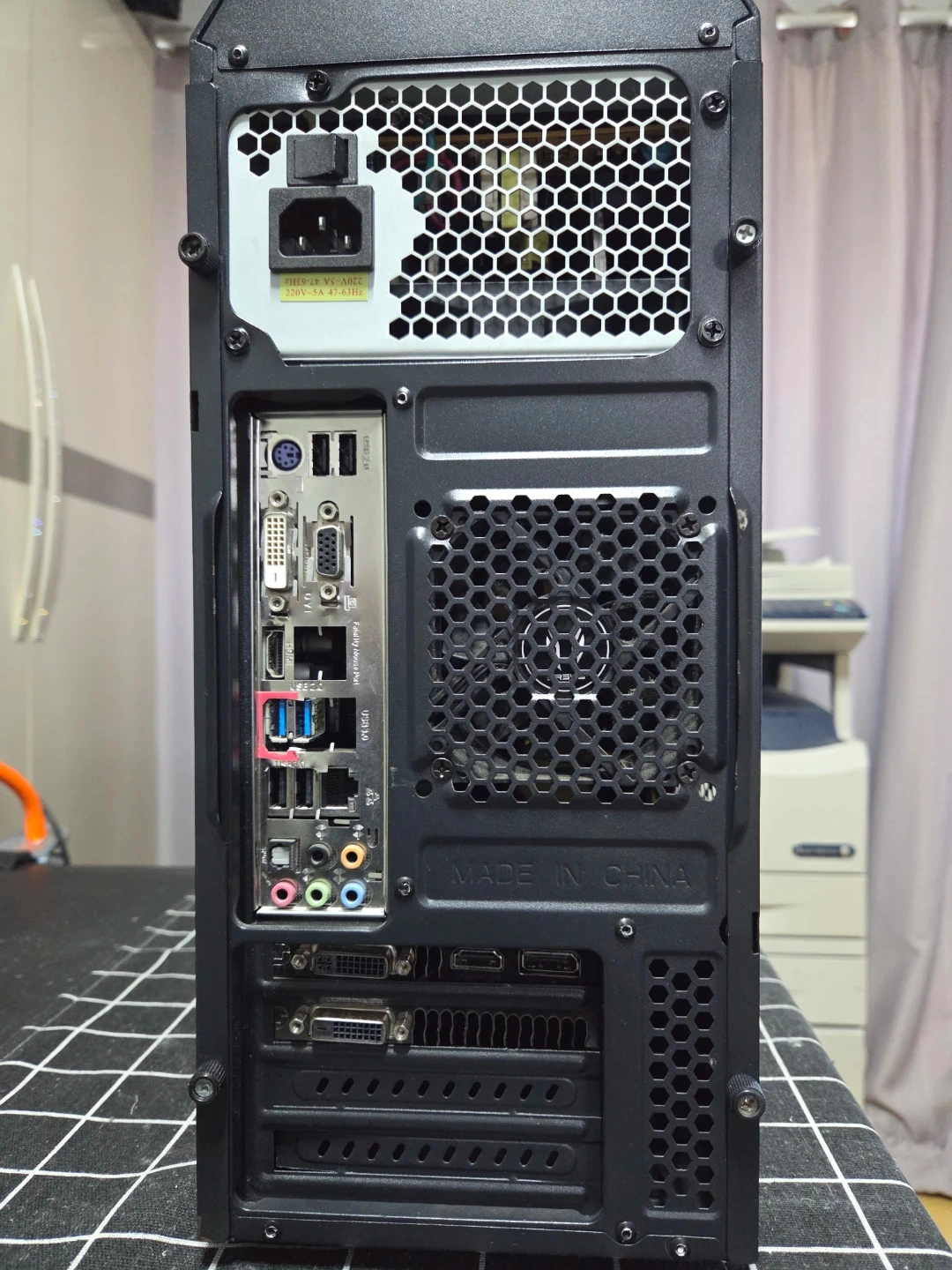 데스크탑 본체 Xeon E3 1231 v3/16g ram/240g ssd/ gtx660 10만원 | 디지털기기 | 당근 중고거래