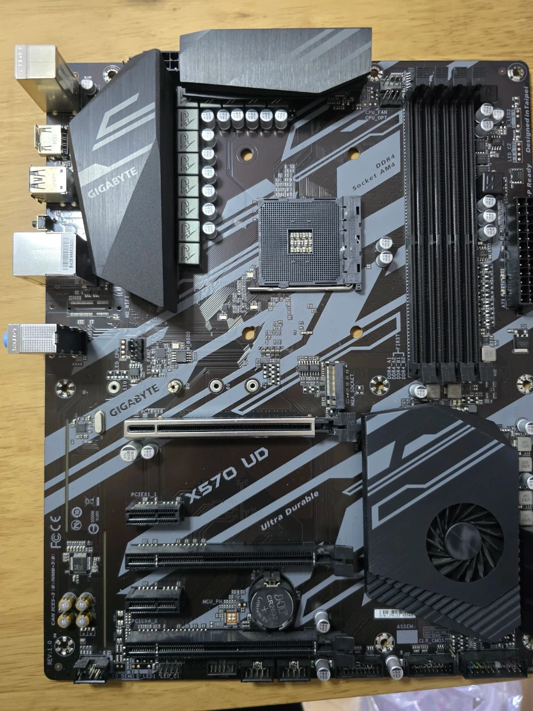 기가바이트 X570 UD 메인보드 라이젠 cpu | 디지털기기 | 당근 중고거래
