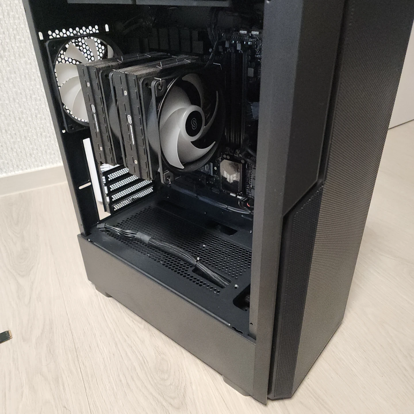 고사양 컴퓨터 부품 라이젠 7800x3d b650e 터프 보드 덕계 | 디지털기기 | 당근 중고거래