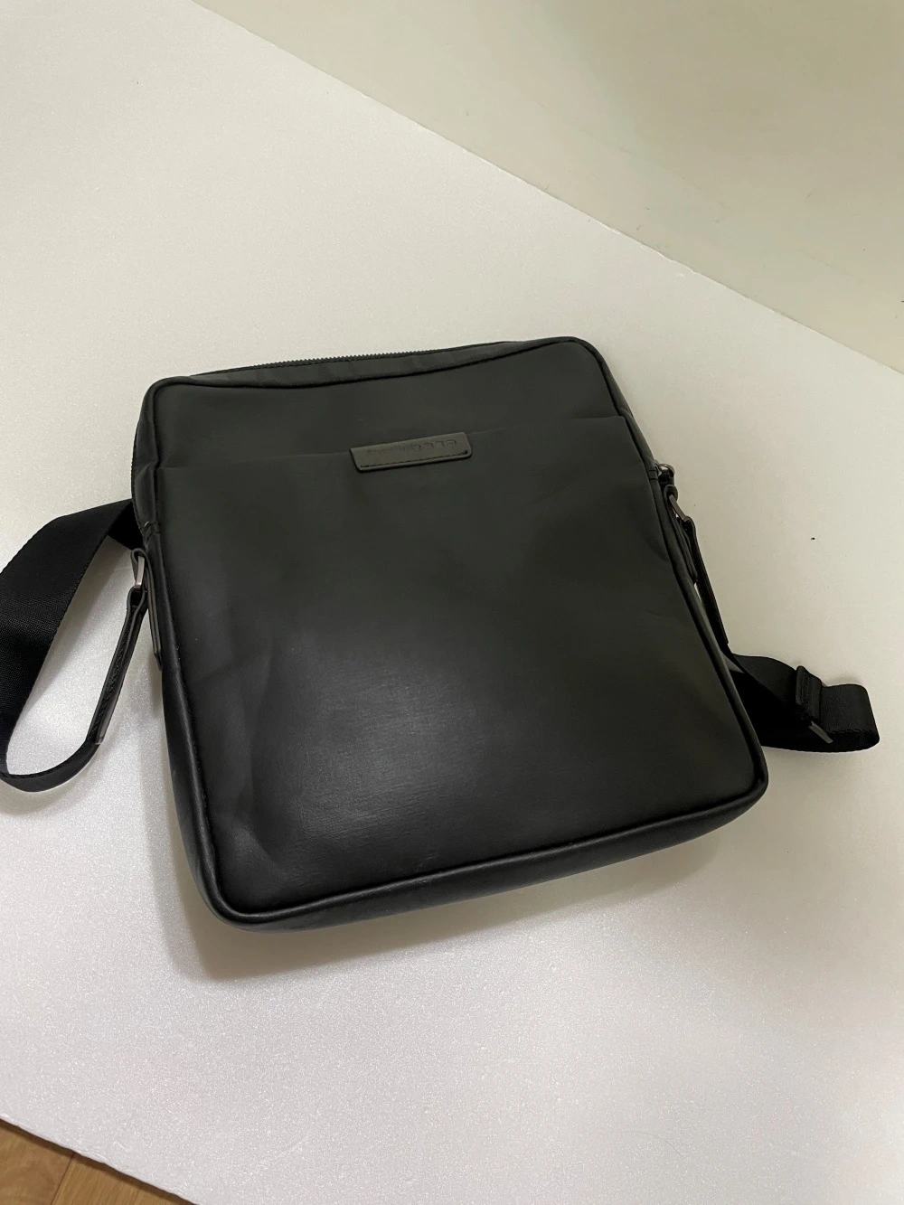 샘소나이트 크로스백 | 남성패션/잡화 | 당근 중고거래