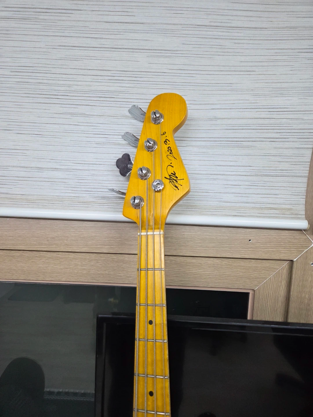 Fender 선버스트 베이스 기타 | 취미/게임/음반 | 당근 중고거래