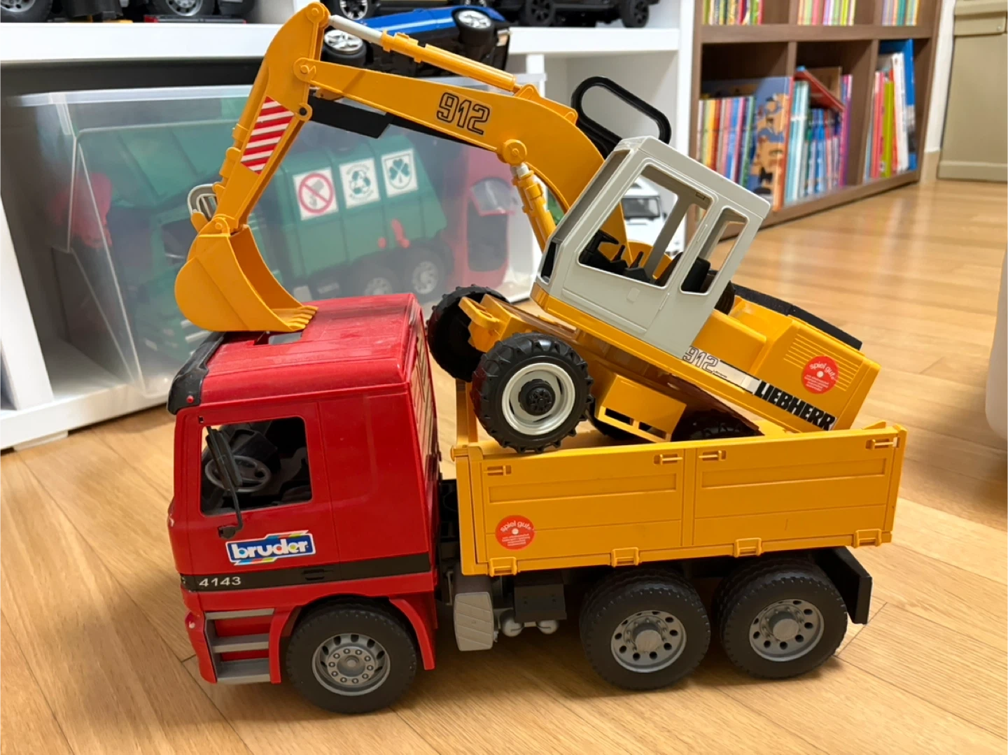 브루더 덤프트럭 & 굴삭기 | 유아동 | 당근 중고거래