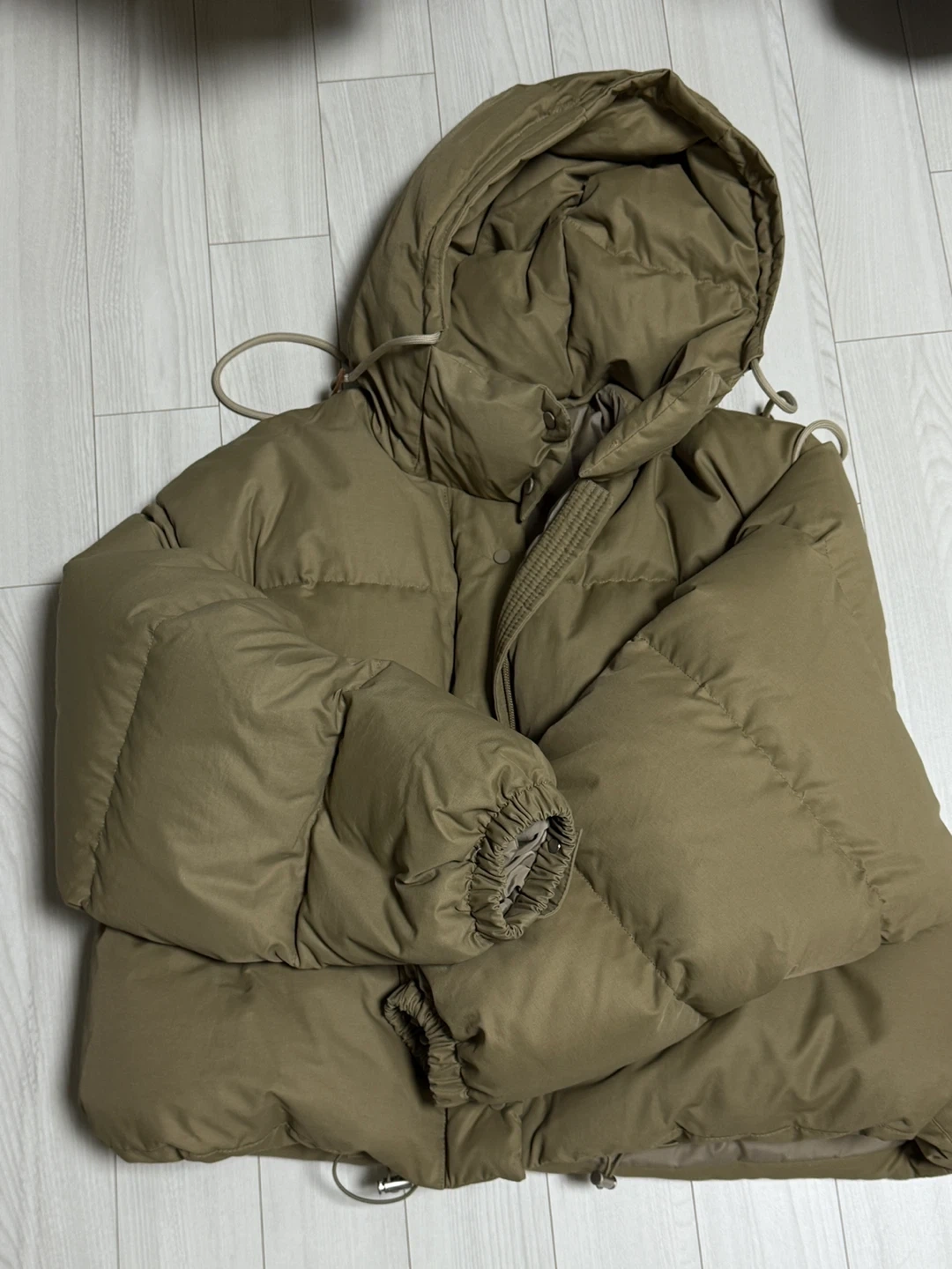 Nothing Written 후드 숏패딩 카키 | 여성의류 | 당근 중고거래