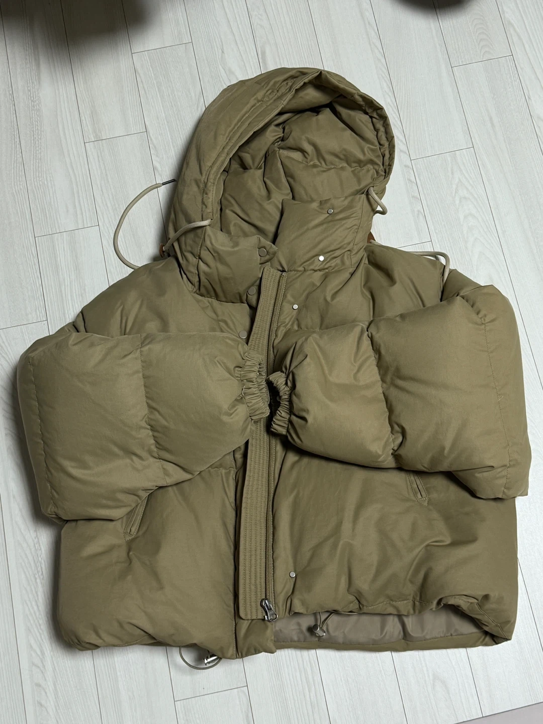 Nothing Written 후드 숏패딩 카키 | 여성의류 | 당근 중고거래