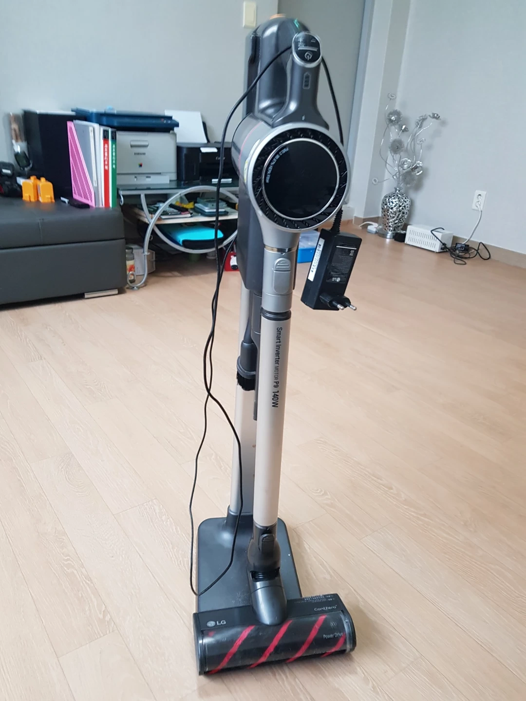 LG 코드제로 A9 무선청소기 스탠드형 배터니 일반 모드로 23분 사용 | 생활가전 | 당근 중고거래