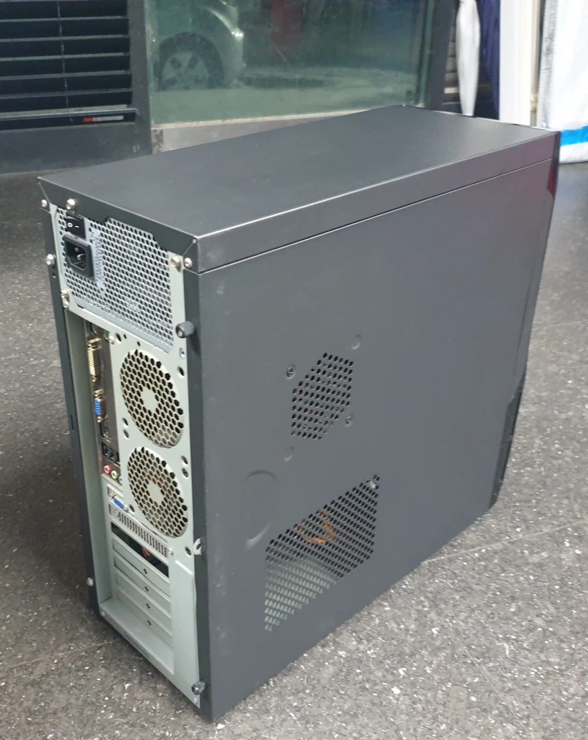 사무용 컴퓨터 i3-3220 3.3GHz 본체 RAM 8GB SSD120GB GTX 560 | 디지털기기 | 당근 중고거래