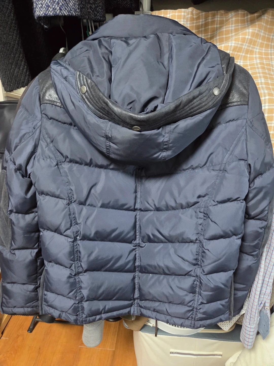 Series 남성 네이비 패딩 95 | 남성패션/잡화 | 당근 중고거래