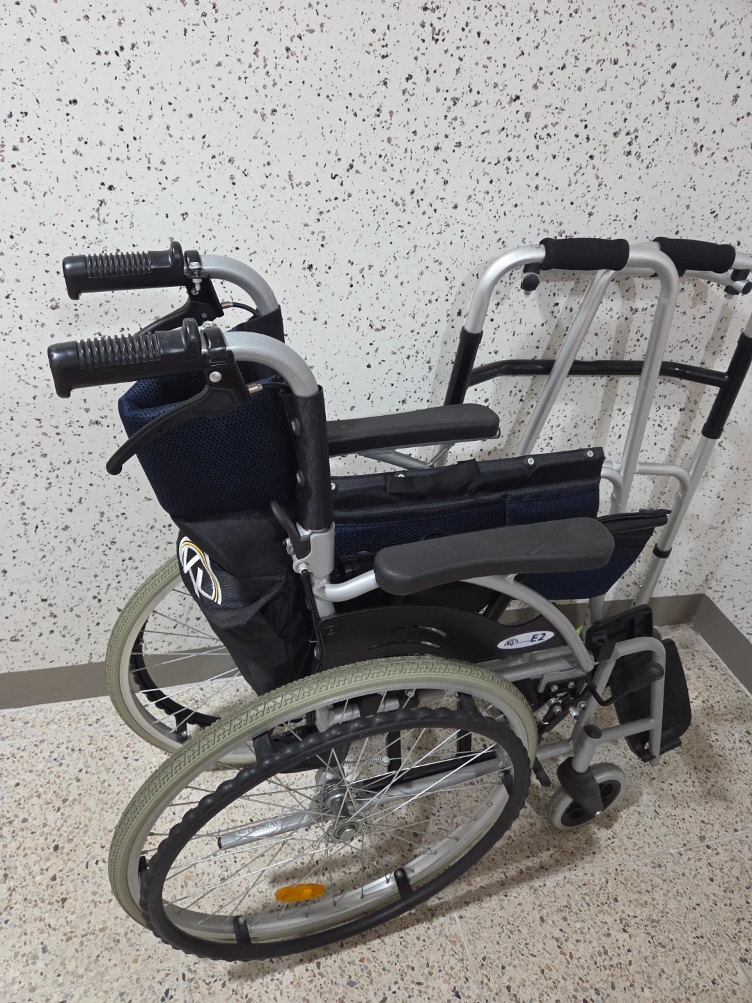 K-Vision E2 경량 휠체어 | 스포츠/레저 | 당근 중고거래