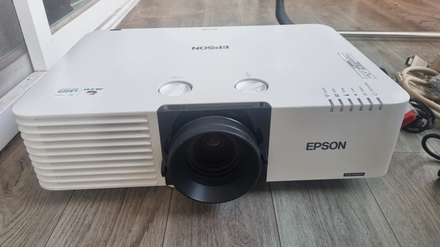 고화질 엡손 EB-L610U 빔프로젝터 | 디지털기기 | 당근 중고거래