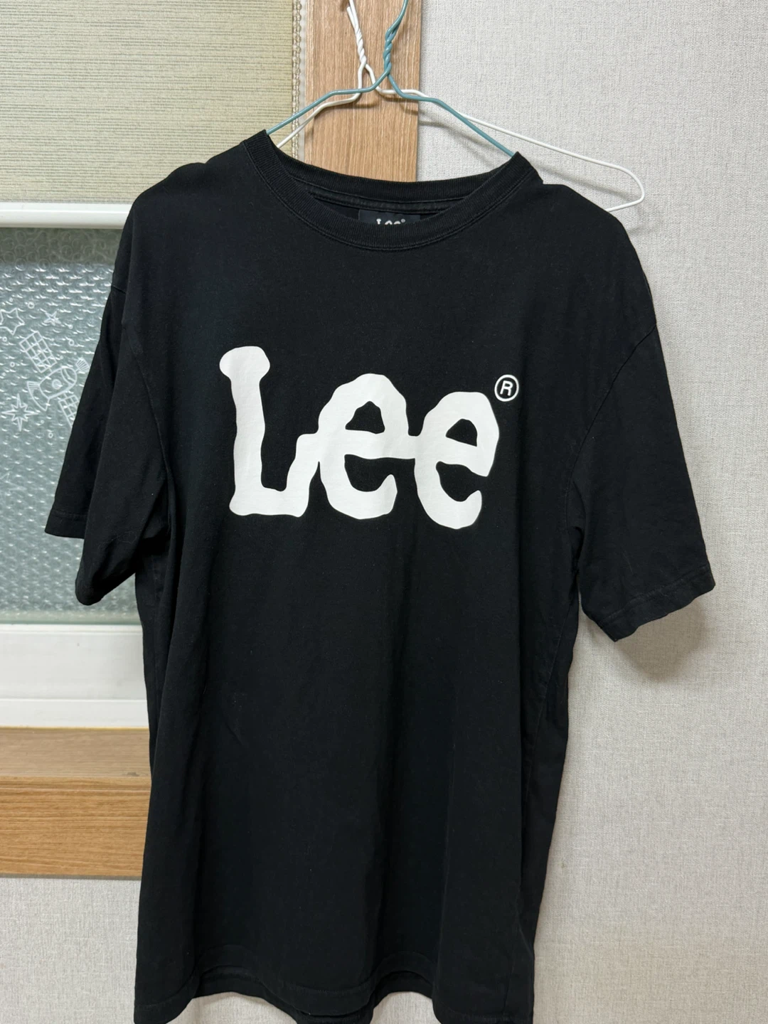 Lee 블랙 로고 반팔티 s | 여성의류 | 당근 중고거래