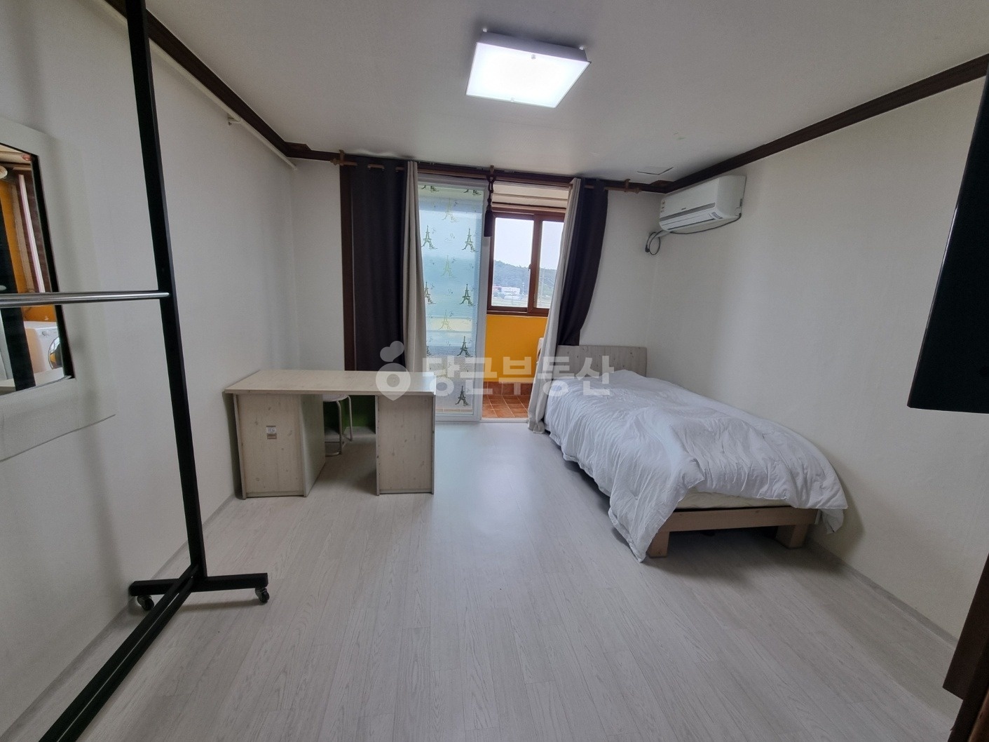 월세 300 / 30 | 당근 부동산