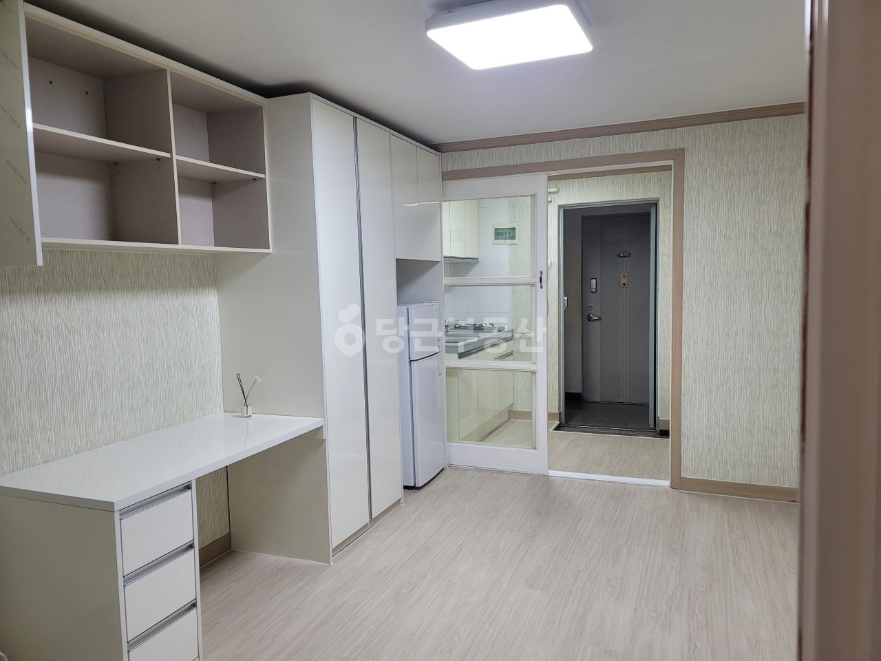 매탄권선역 8분 거리 월세 300 / 25 | 당근 부동산