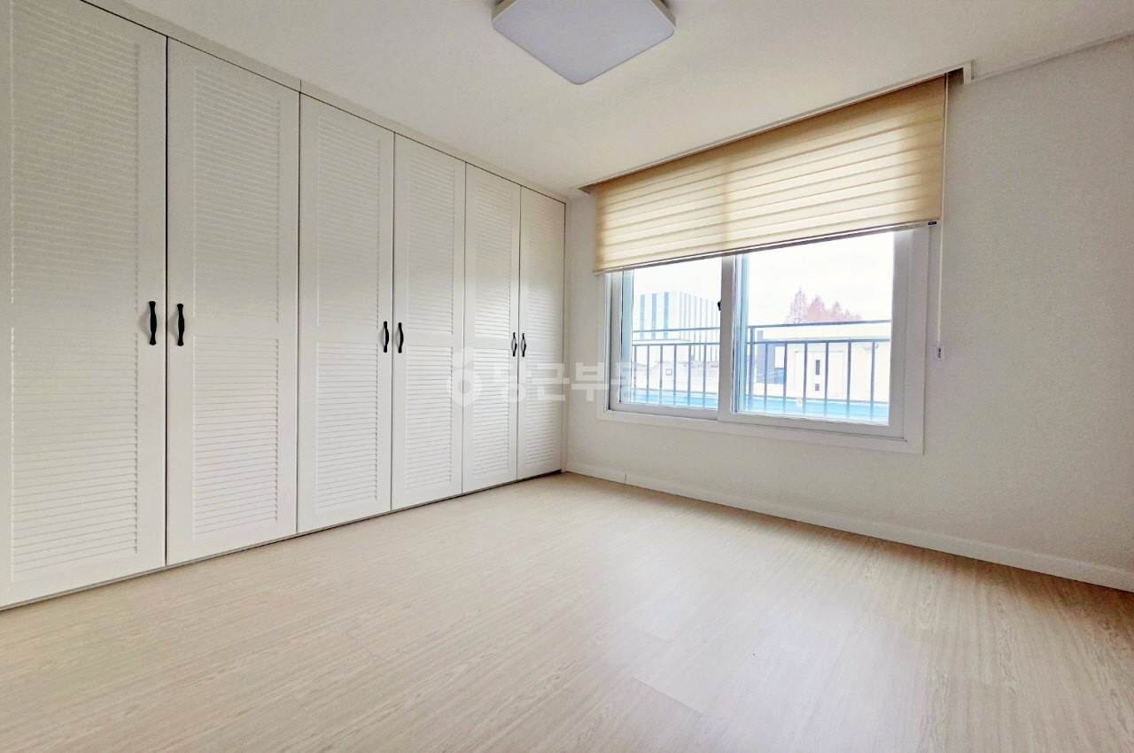 연구단지 인근 신축급 넓은 주인세대 단독테라스 엘베 주 월세 3,000 / 120 | 당근 부동산