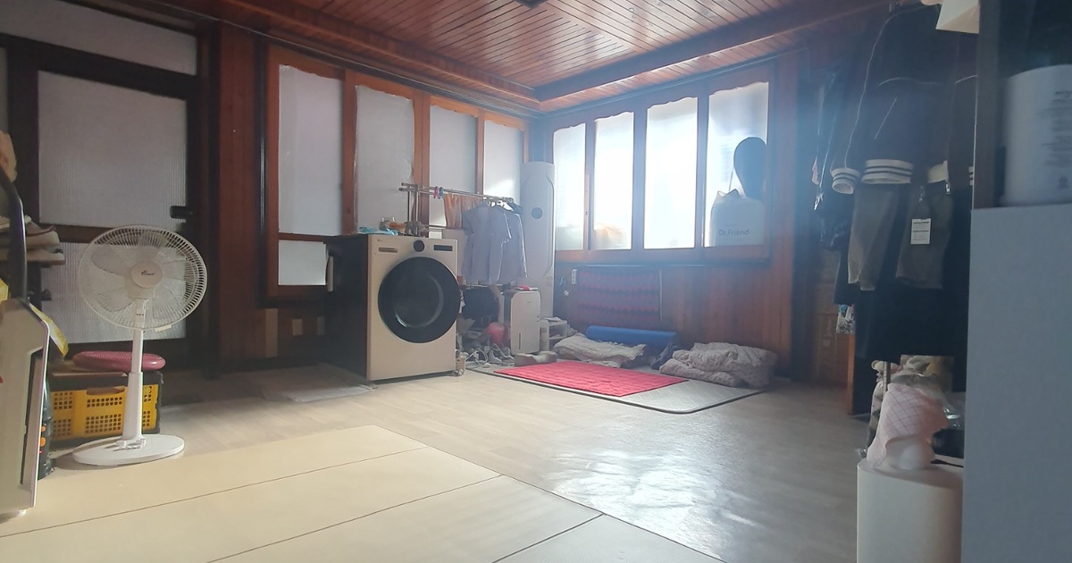 시장 편의점 학교 버스정류장 도보10분이내 위치 전세 1억 2000 당근 부동산